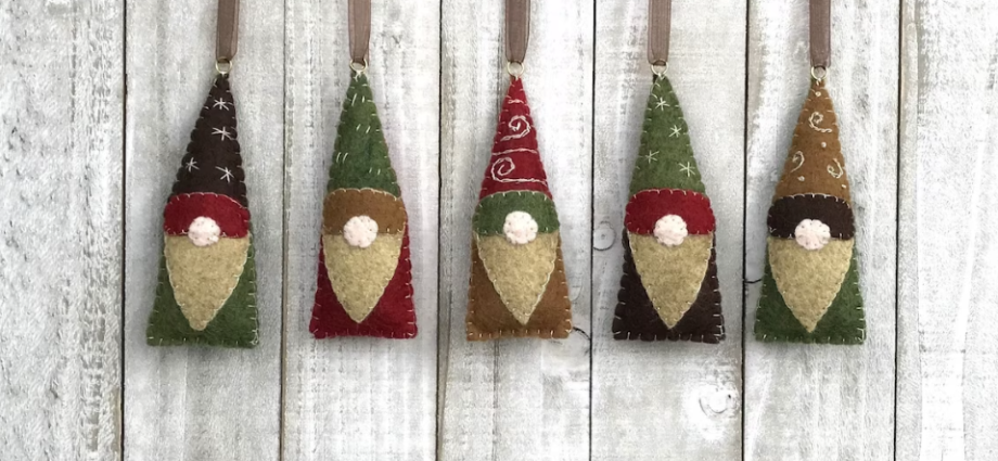 20 Festive DIY Christmas Craft Kits! Etsy Exclusive! - LifeInscribed.com